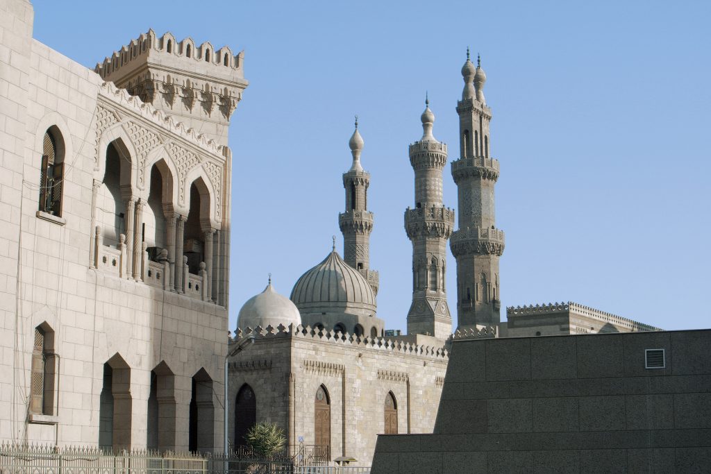 Ausflug Kairo: Gizeh, Zitadelle, Ägyptisches Museum, Bazar - Helios Reisen